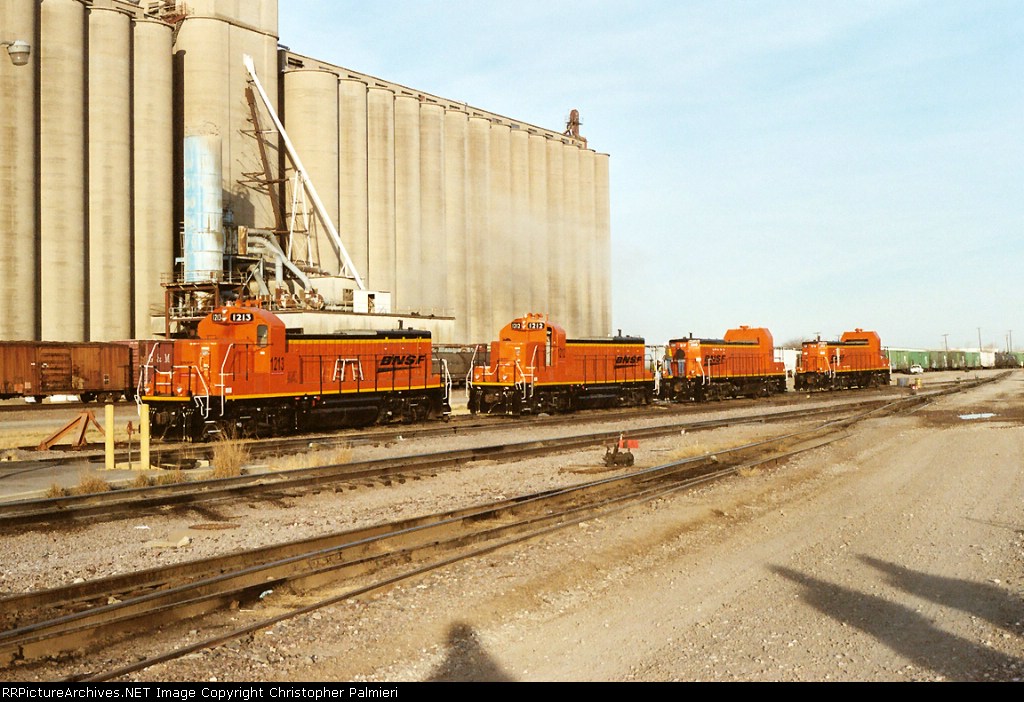 BNSF 1213, 1212, 1211, and 1210